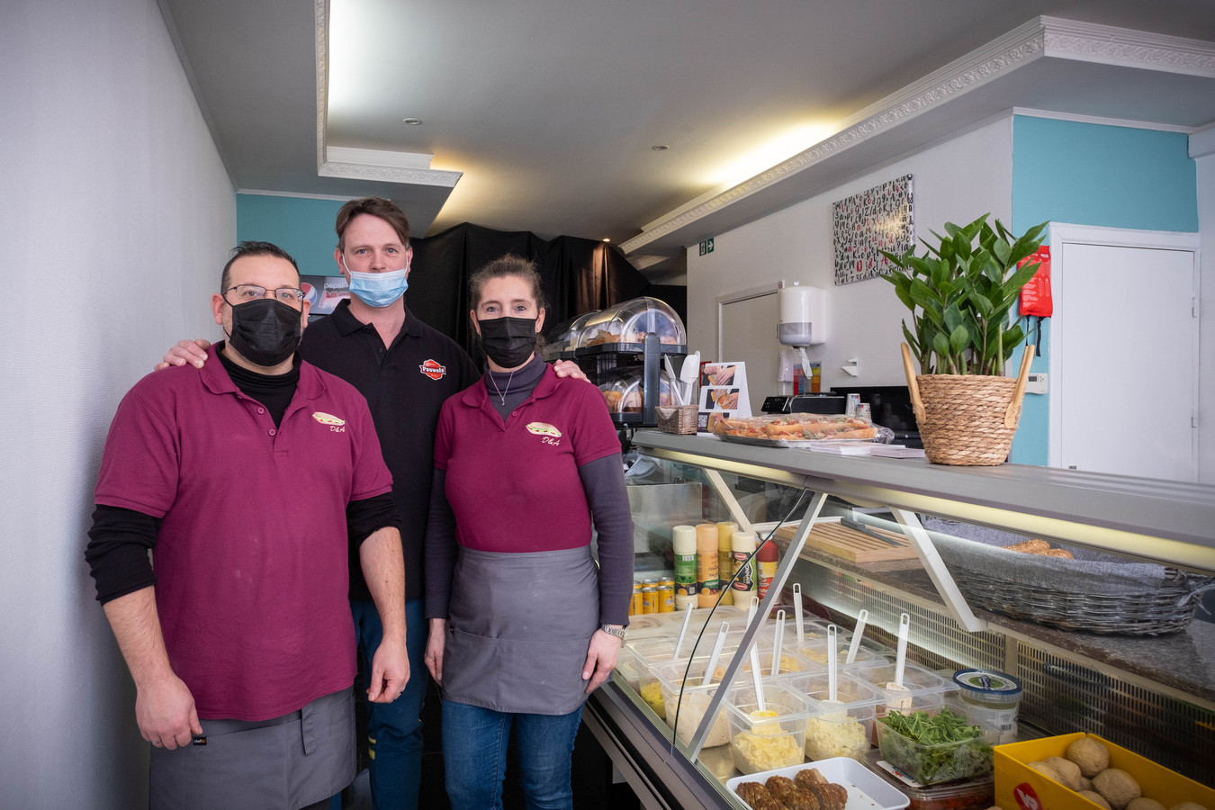 Nieuw in Nekkerspoel: overdag broodjeszaak D&A, ’s avonds frituur Friethuis 1958 | Foto | hln.be