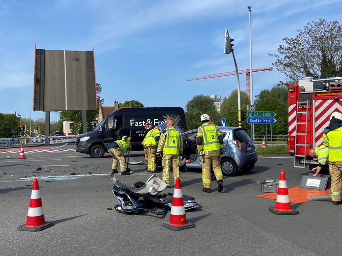 Drie gewonden bij ongeval op Brugse ring | Brugge | hln.be