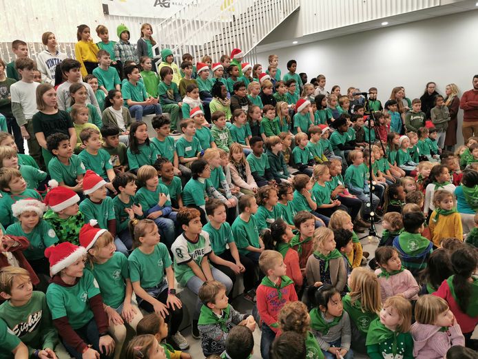 De Springveer in het nieuw: Modernste basisschool van Vlaanderen staat ...