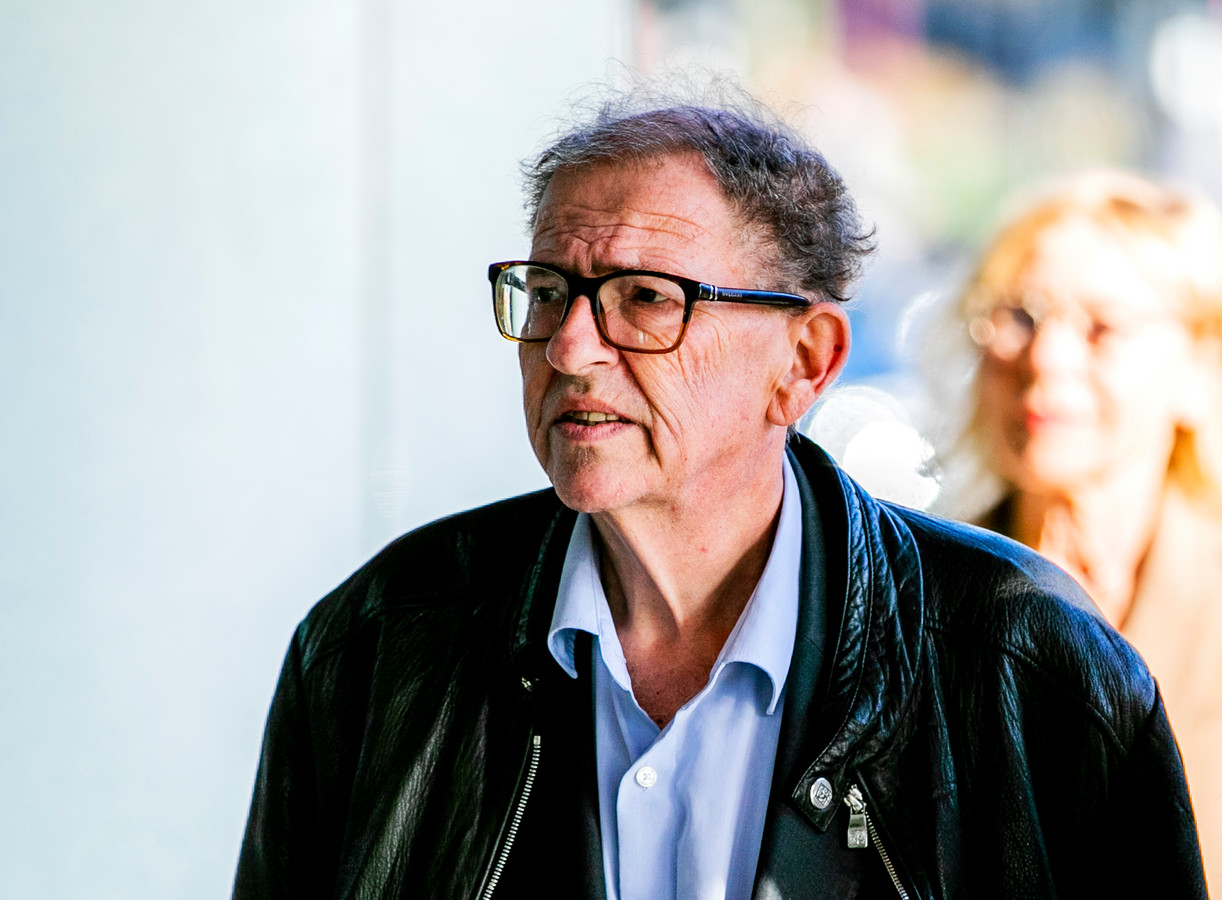 Journalist Max van Weezel overleden op 67-jarige leeftijd | Foto ...