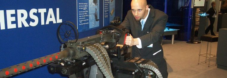 'De dudes': hoe twee losers internationale wapenhandelaars werden ...