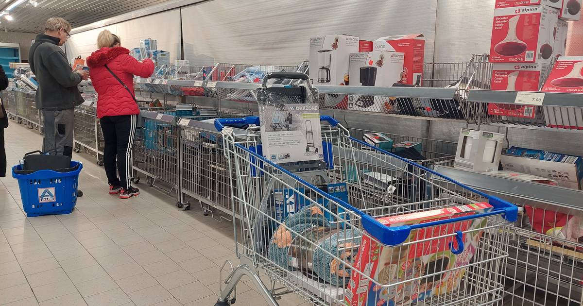 Aldi opent tijdelijke outletwinkel in gesloten filiaal aan Rooseveltlaan | Vilvoorde | hln.be