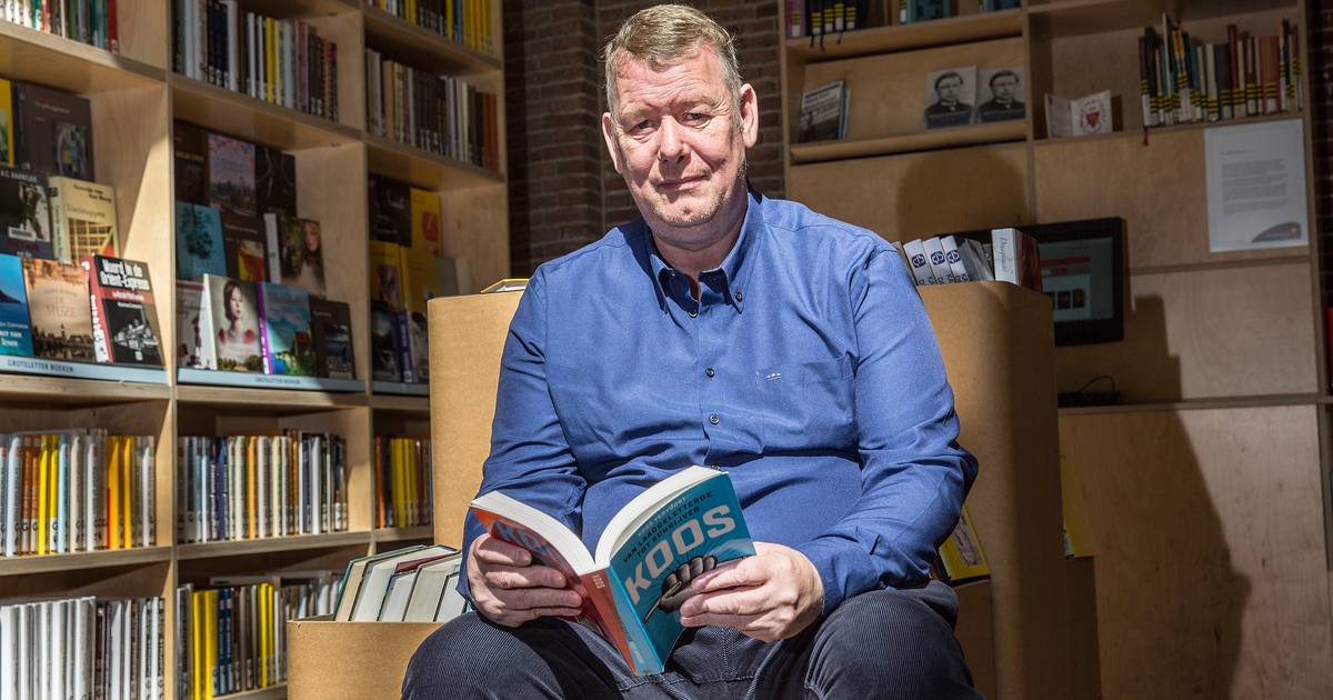 Koos (60) kon nooit lezen en schrijven, maar heeft nu een eigen boek ...
