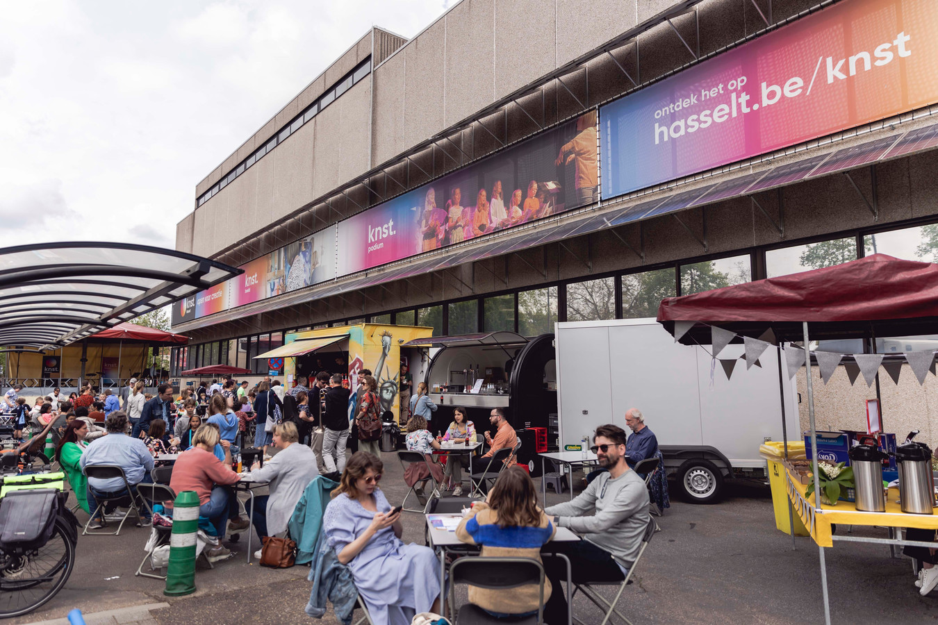 ZIEN. Kunstacademie ‘knst.’ in Hasselt laat bezoekers proeven van kunst ...