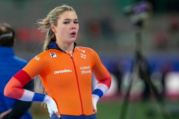 Jutta Leerdam slaat over de kop na frontale botsing op de fiets: ‘Ik ...