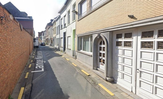 Verkeerscirculatie Lange Nieuwstraat blijft behouden na werken: “Veiligheid nabij scholen wordt ...