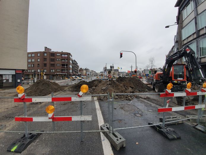 Werkzaamheden tussen Grote Markt en Parklaan gestart: twee weken geen doorgaand verkeer meer ...