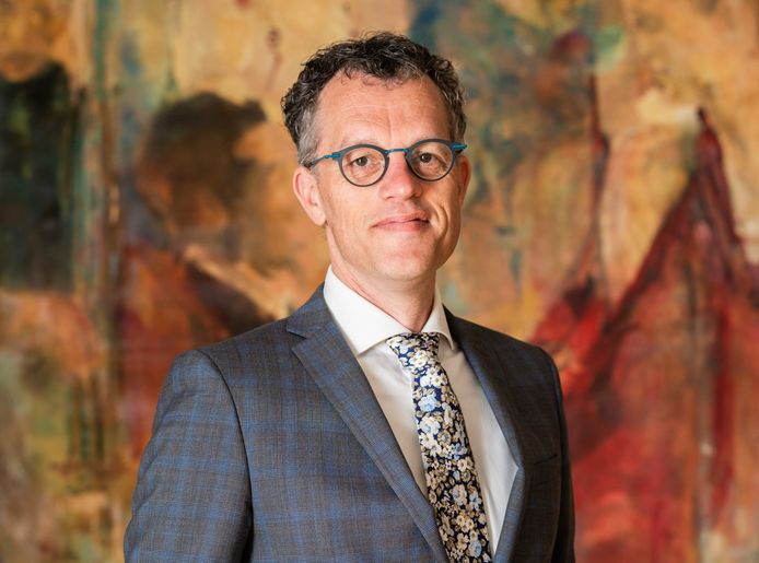 Barneveldse wethouder Hans van Daalen mag ambtsketen van Ermelo gaan ... Barneveldse wethouder Hans van Daalen mag ambtsketen van Ermelo gaan ...