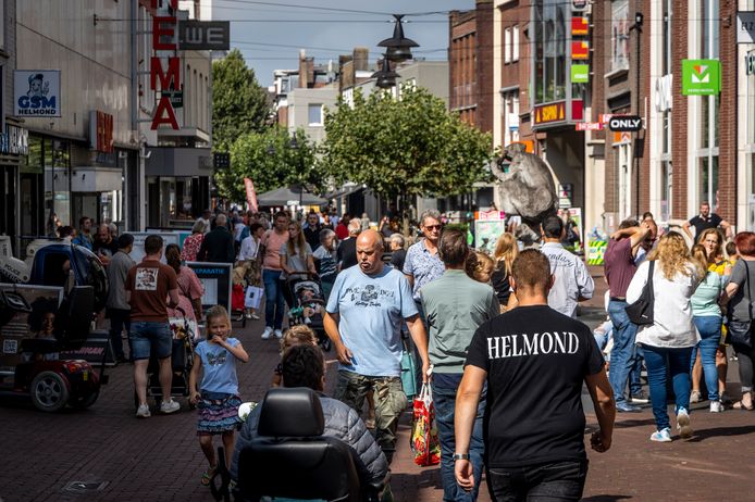 Wachtlijsten Sociale Wijkteams Helmond Lopen Op Langer Dan Een Half