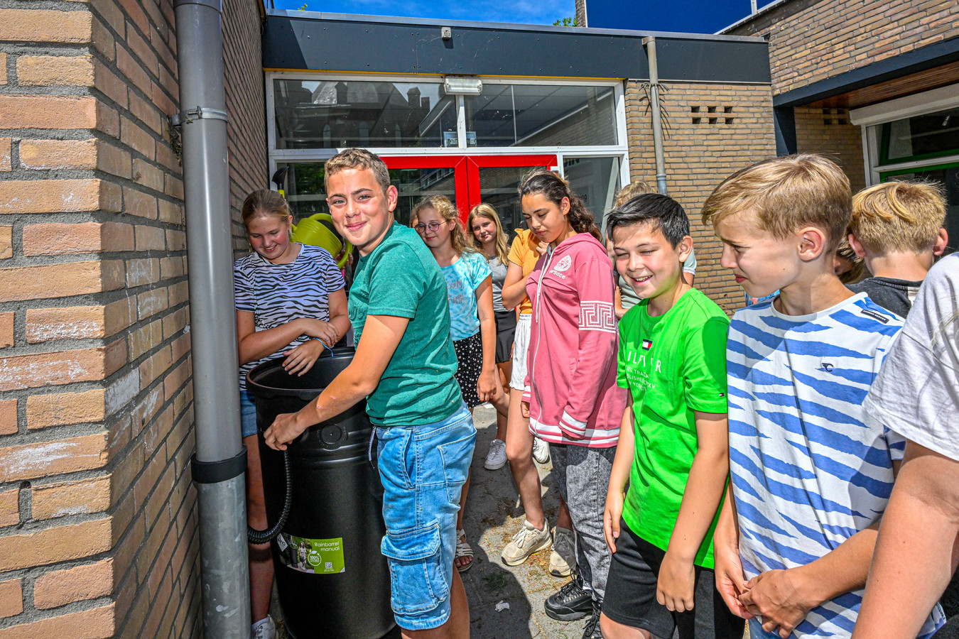 Goed idee van groep 8 Petrus & Paulusschool: meer dan zeventigduizend liter water besparen ...