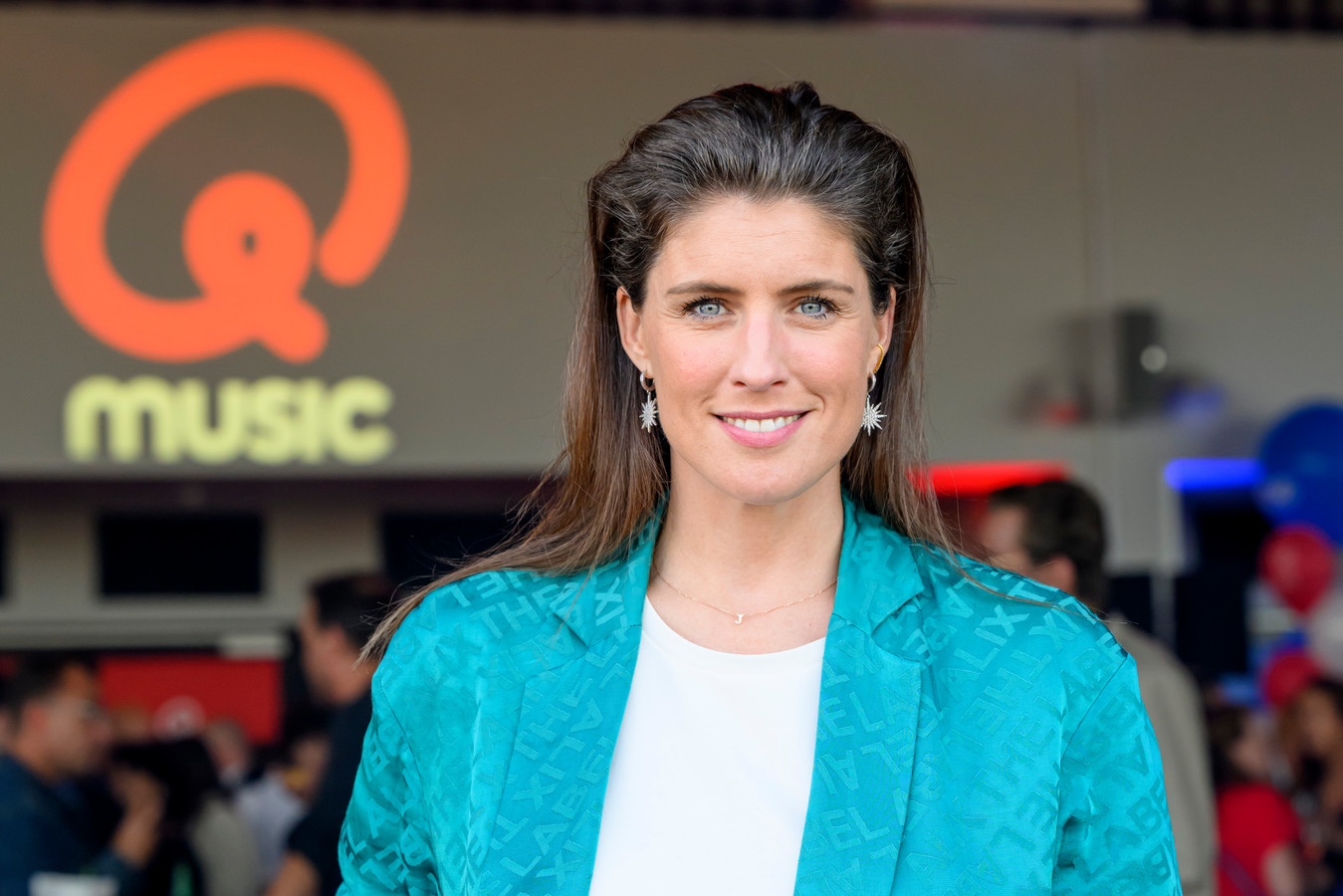 Mattie gewaarschuwd voor luidruchtige Marieke, Daphne Deckers belazert ...