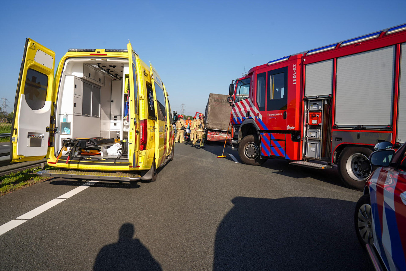Chauffeur raakt gewond bij botsing op voorligger op A67 bij Someren ...