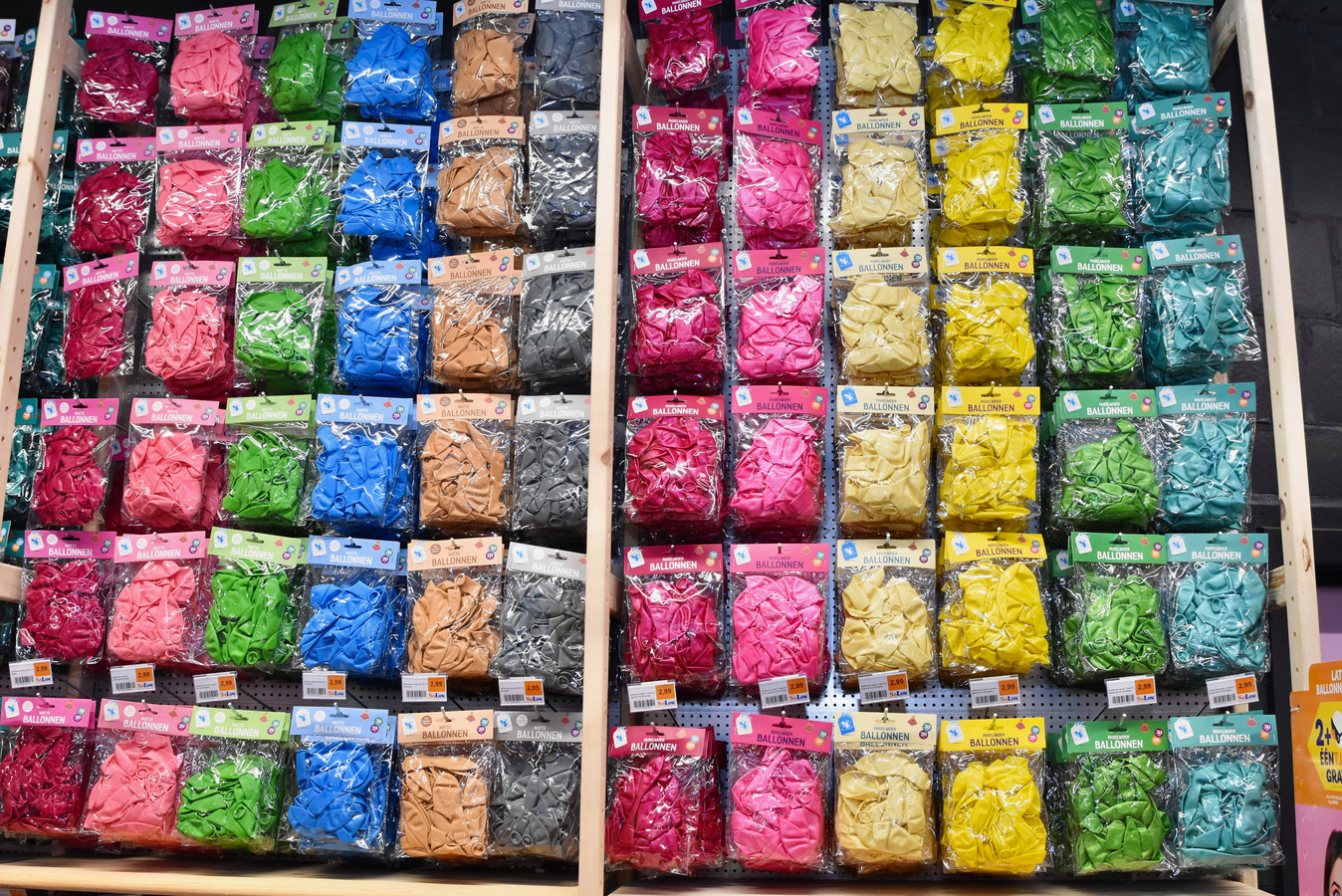 Nederlandse winkel in feestartikelen SoLow opent de deuren langs ...