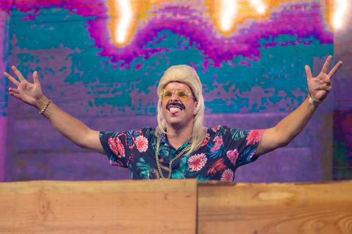 ‘Big Brother’-finalist Nick wil - op nieuwjaarsdag - de Lotto Arena ...