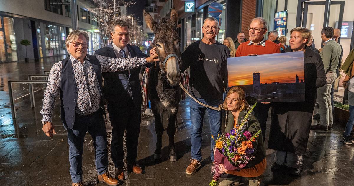 Ezel Berry wint Roeselaarse Persprijs | Roeselare | hln.be