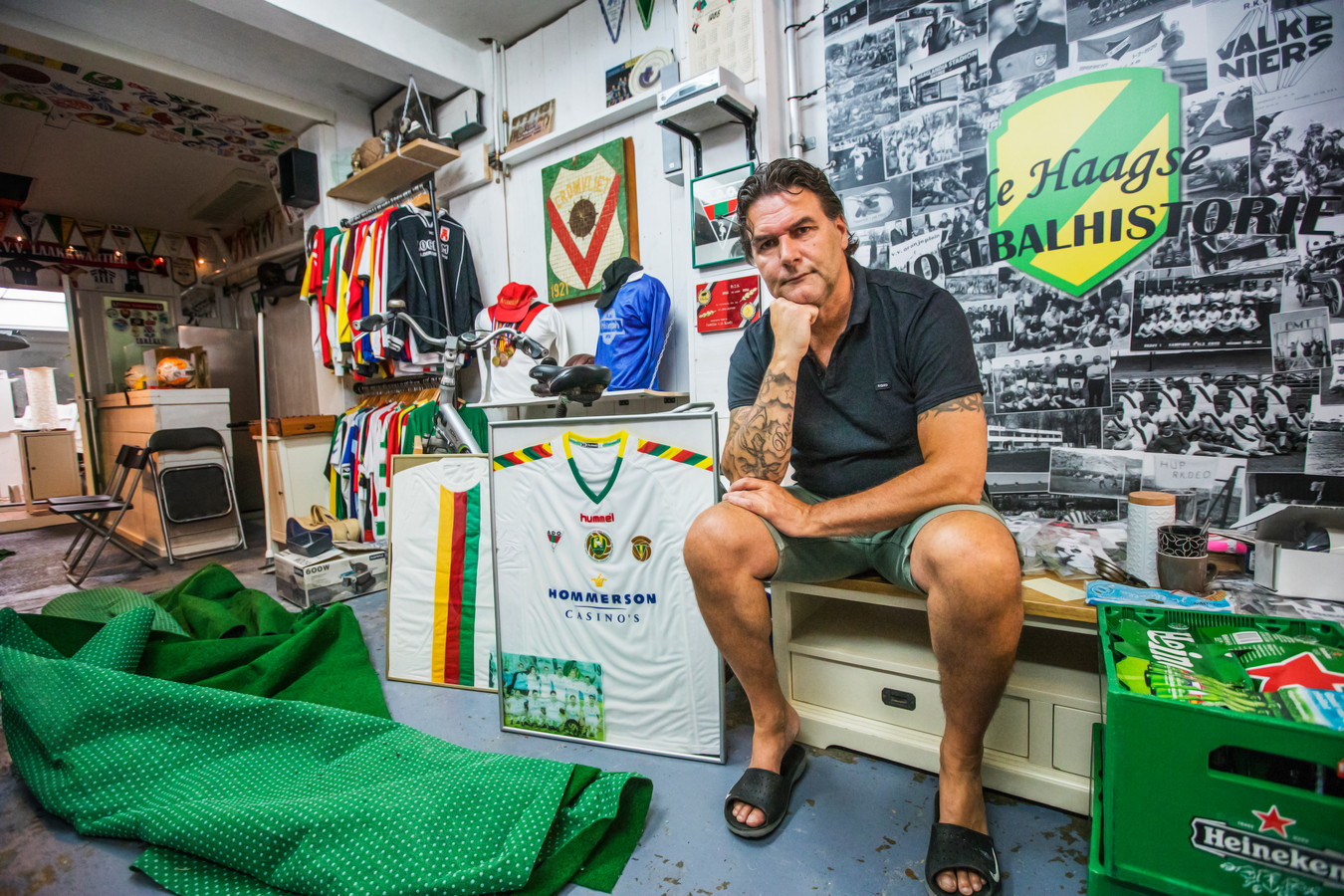 Rob Pronk bleef na zware hoosbui achter met drijfnat ...