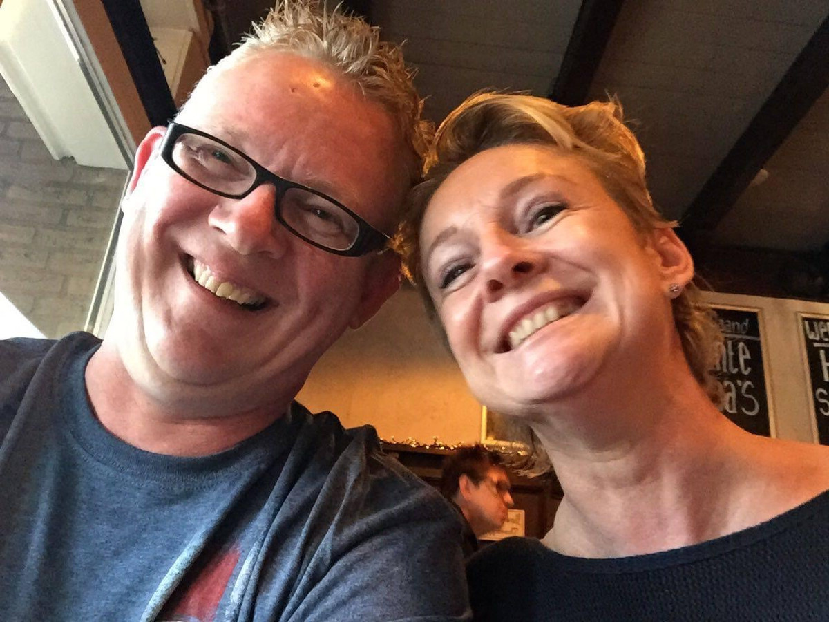 Na broers dood zegt ze zijn lidmaatschap FvD op: ‘Hij is overleden omdat hij luisterde naar ...