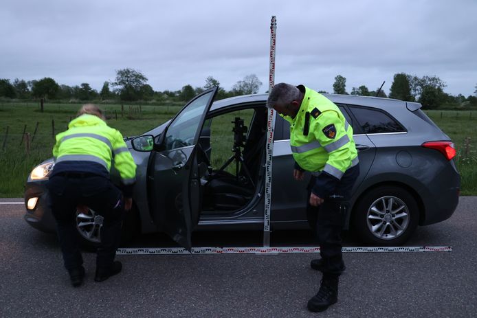 Politie maakt reconstructie van ongeval in Sprang-Capelle waarbij vrouw (25) uit Den Bosch ...