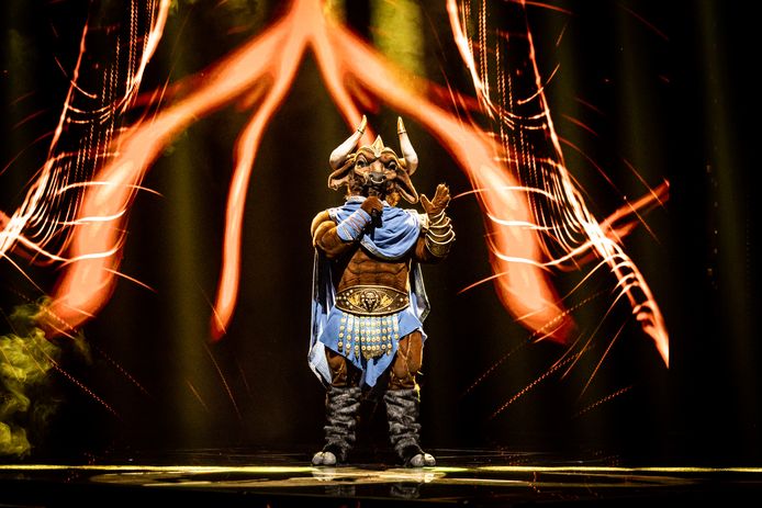 “Ik denk dat het pak mij verraden heeft”: Minotaurus moet afscheid ...