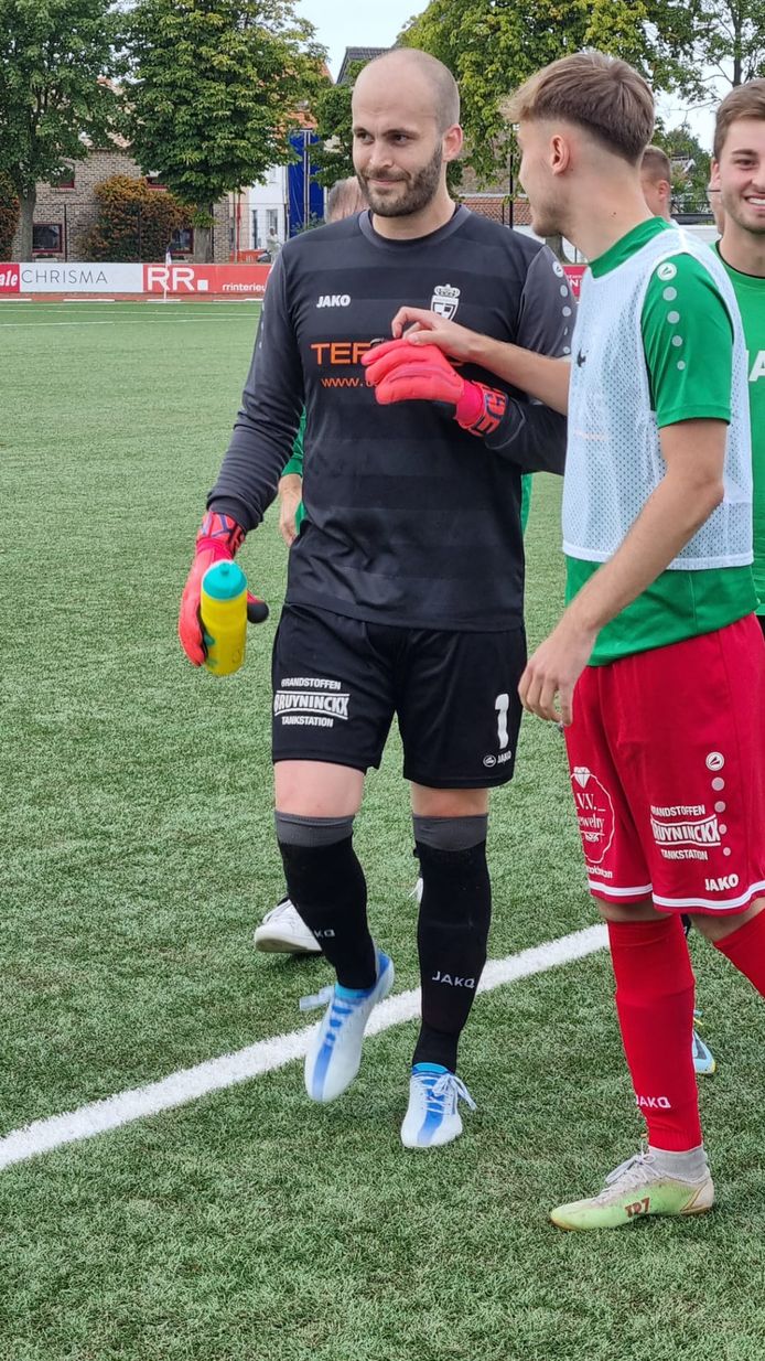 Doelman Yves De Winter en KVC Houtvenne zijn klaar voor de ...