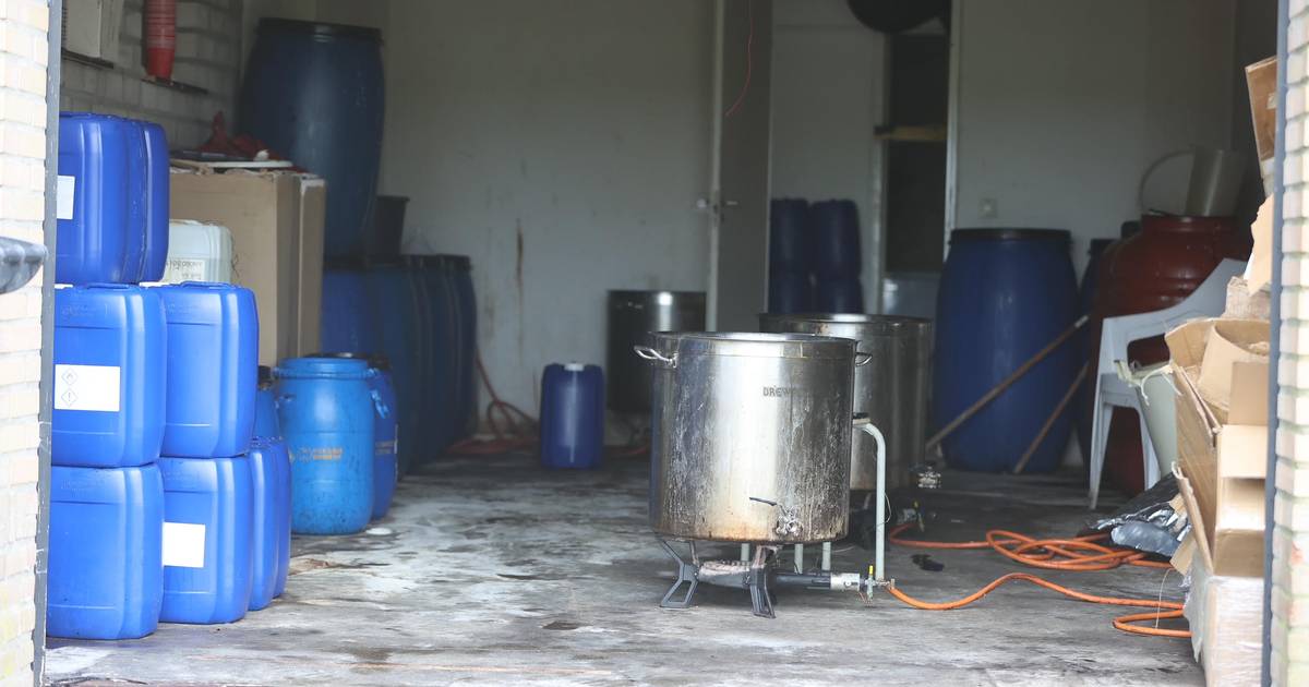 Chemicus wist niets van drugslab, maar sleepte wel met jerrycans: ‘Was ...