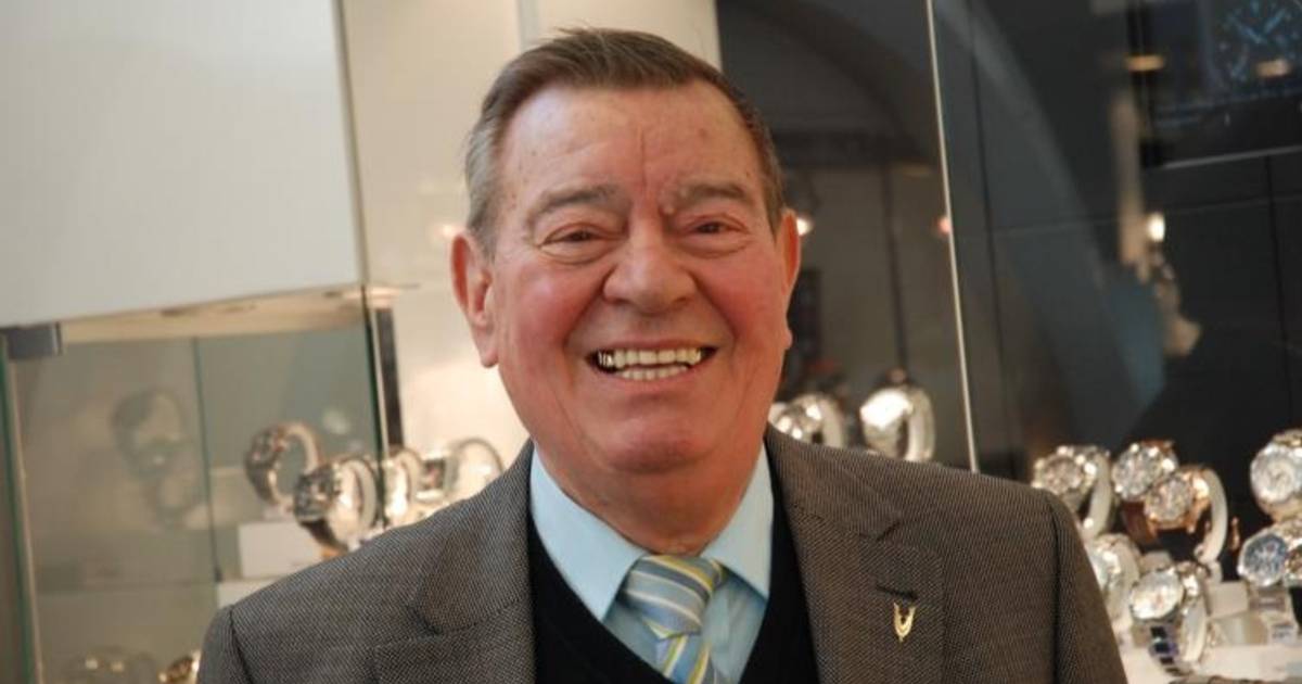 Juwelier Paul van Zeeland bereikt eregalerij der gouden glorie ...