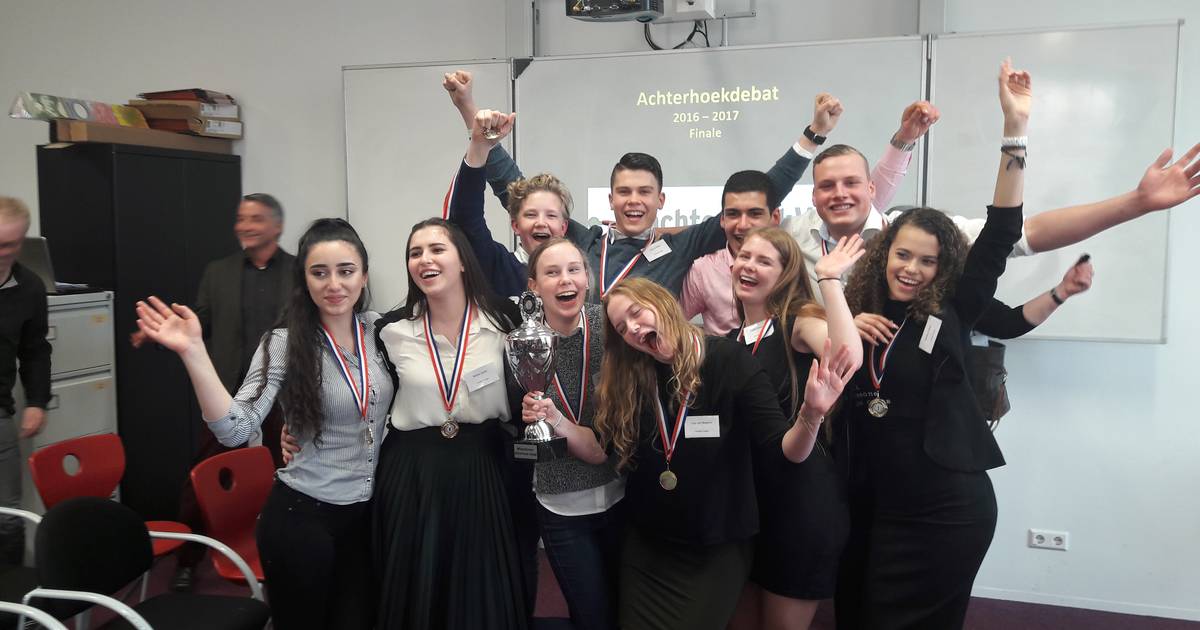 Candea College wint debatwedstrijd vmbo-scholen | Duiven | gelderlander.nl