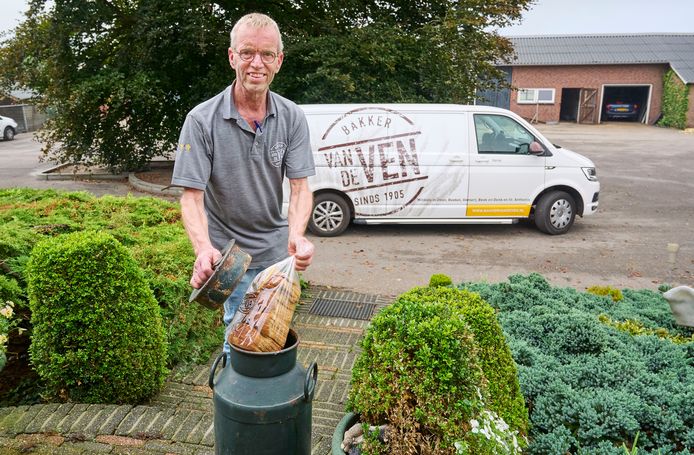 Broodbezorger Henk maakte 28 jaar lange dagen: ‘Ik ben zo een half uur ...
