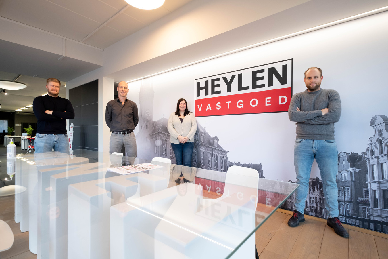 Heylen Vastgoed neemt intrek in ruimer pand langs de ring: “Voelen nu ...