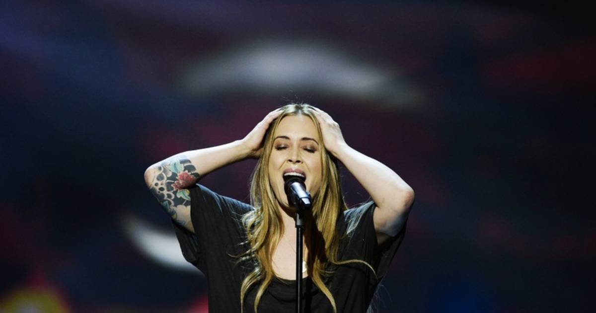 Anouk gaat als eerste haar kinderen zoenen | TV & Radio | AD.nl