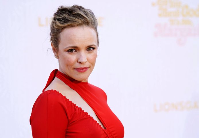 Rachel McAdams toont okselhaar in nieuwe shoot en wordt hierom geprezen ...