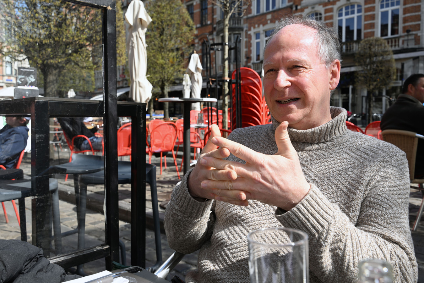 HOE ZOU HET NOG ZIJN MET... mentalist Jan Bardi, die in 1985 de ...