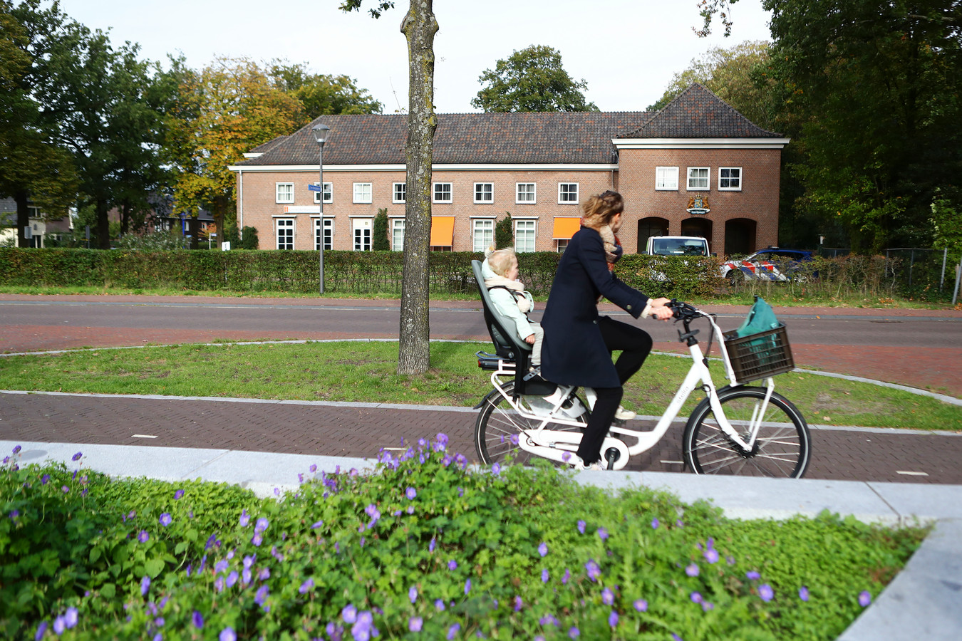 Marechausseekazerne Soesterberg blijft tóch open: optie dorpshuis van ...