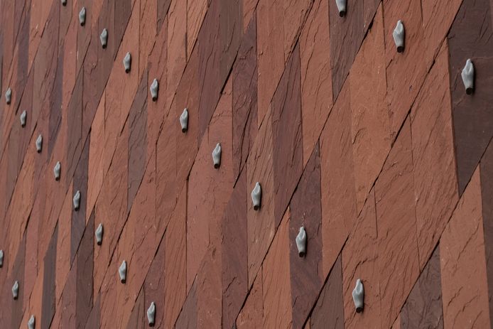 Wist je dat … er 3.185 handjes op de gevel van het MAS hangen ...