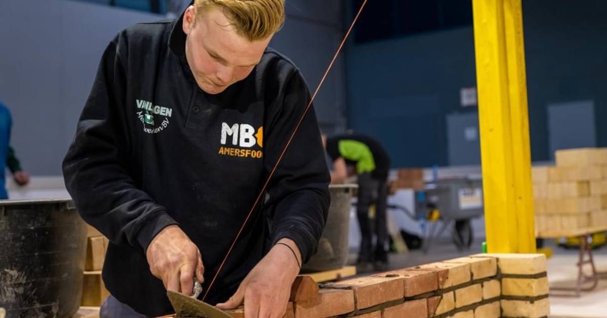 Ruben (18) is de allerbeste metselaar van het land, en mag dit najaar ...