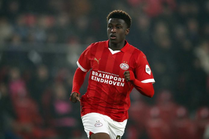 PSV zet ‘late’ Babadi even terug naar Jong PSV en hoopt op contract ...