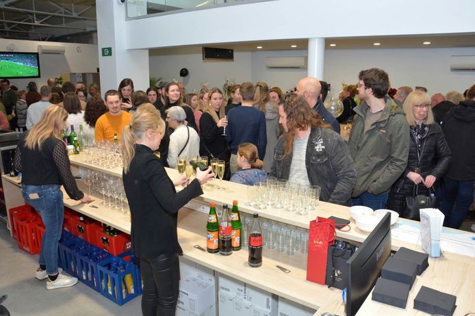 Nieuwe dierenartsenpraktijk van Akuut opent in Heverlee | Leuven | hln.be