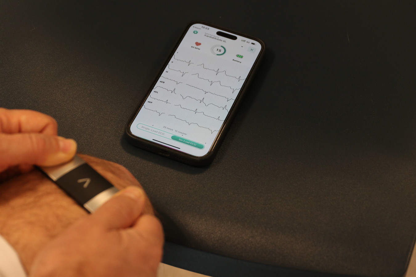 Ziekenhuis Geel laat patiënten zelf hun hartritme registreren met ...