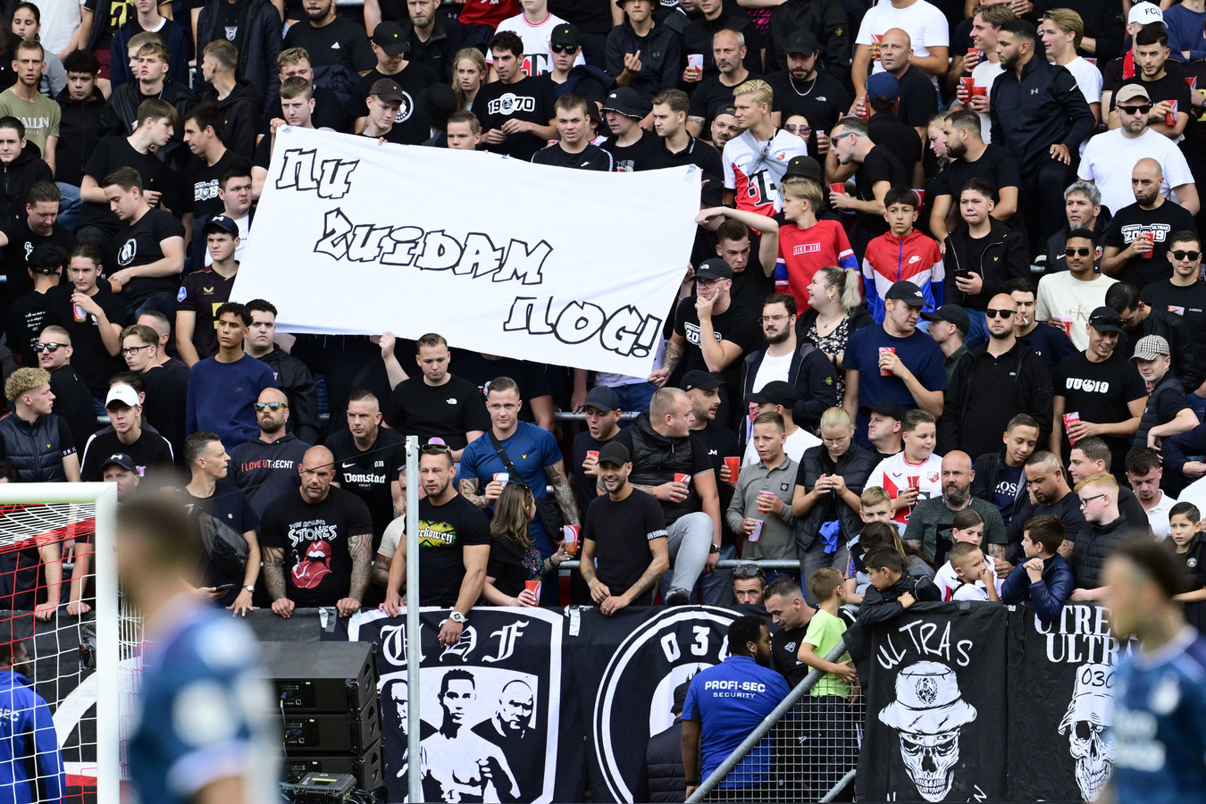 Expert: ‘Agressie van hooligans terug te voeren naar heel primitief ...