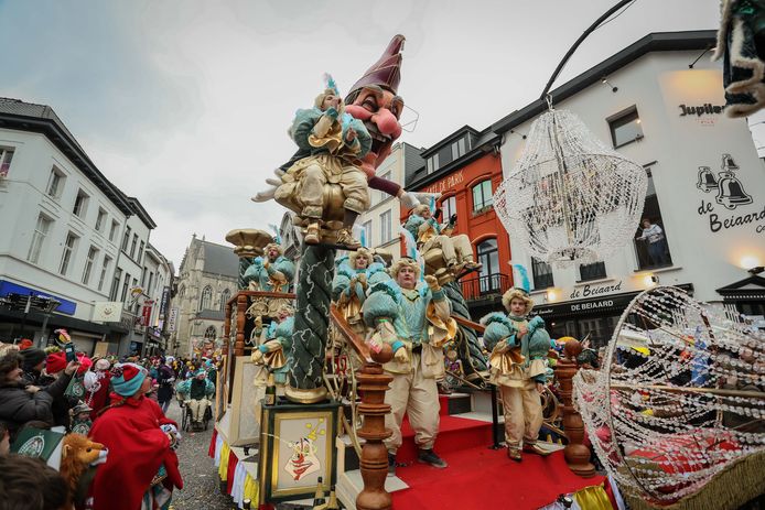 Duurzaamste praalwagen van Aalst carnaval wint een prijs | Aalst | hln.be