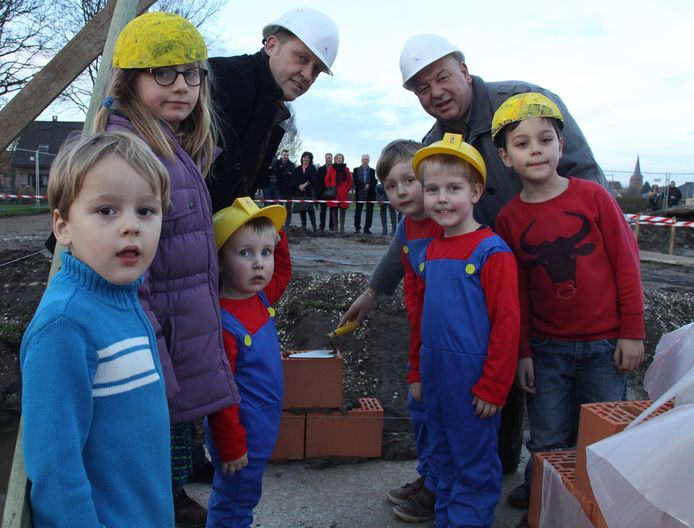 Bouw kinderopvang aan sporthal gestart | Laakdal | hln.be