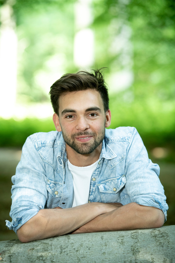 Mathias Vergels verhuist van ‘Thuis’ naar de musical ‘Dat heet dan ...