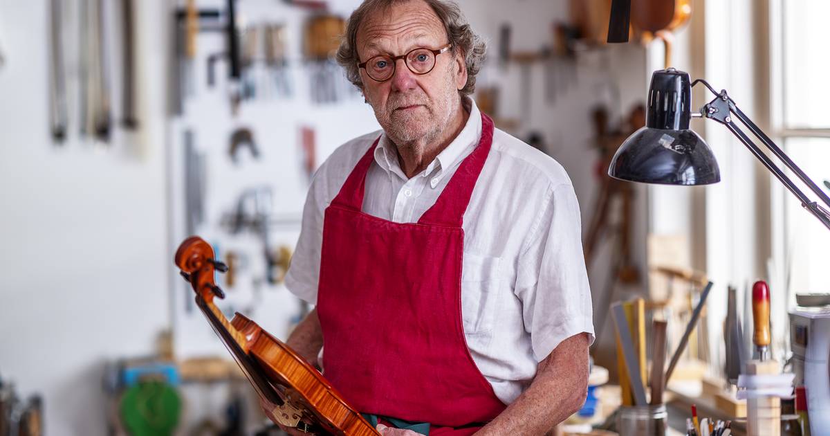 Dit is het geheim van Serge Stam (75), die na 96 ‘kinderen’ nog niet ...