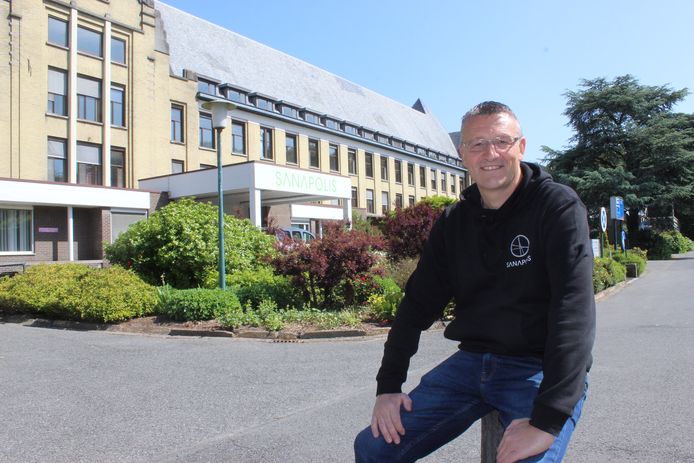 Eeklonaar Luc Verhulst (51) blaast nieuw leven in Sanapolis: “Van ...