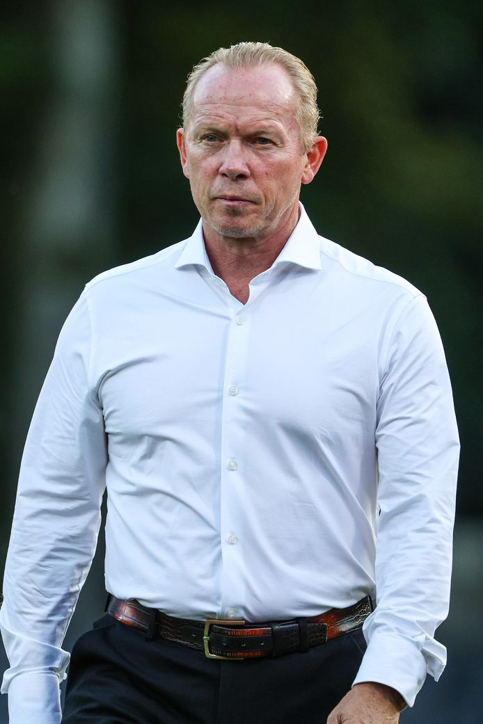 Trainer Wil Boessen is kritisch, maar houdt de moed erin bij Jong PSV ...