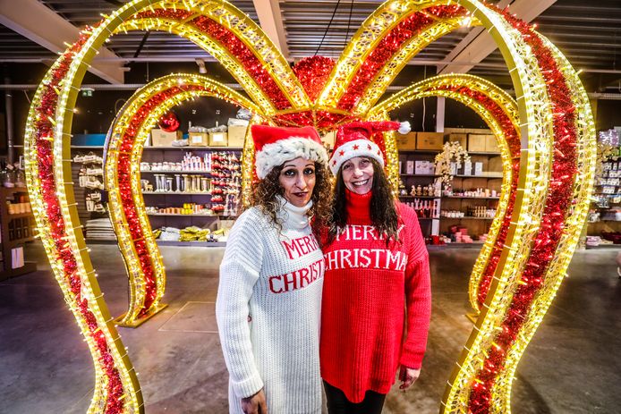 BINNENKIJKEN. Welkom in de grootste kerstwinkel van Vlaanderen: “De ...