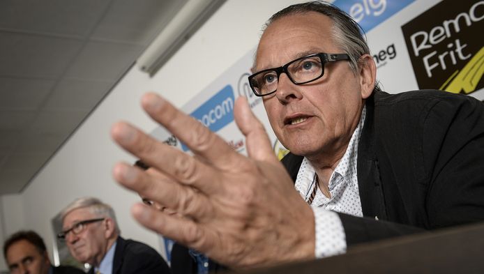 Stoelendans en nieuwe structuur bij Waasland-Beveren | Jupiler Pro ...