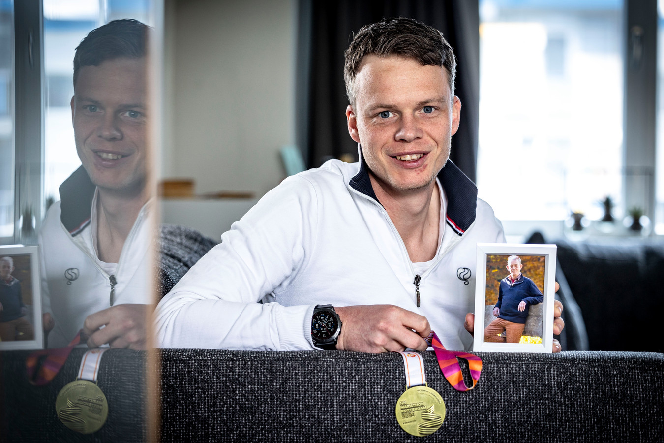 Drie weken na de diagnose overlijdt Hennie (62), abrupt gooit zoon Nils ...