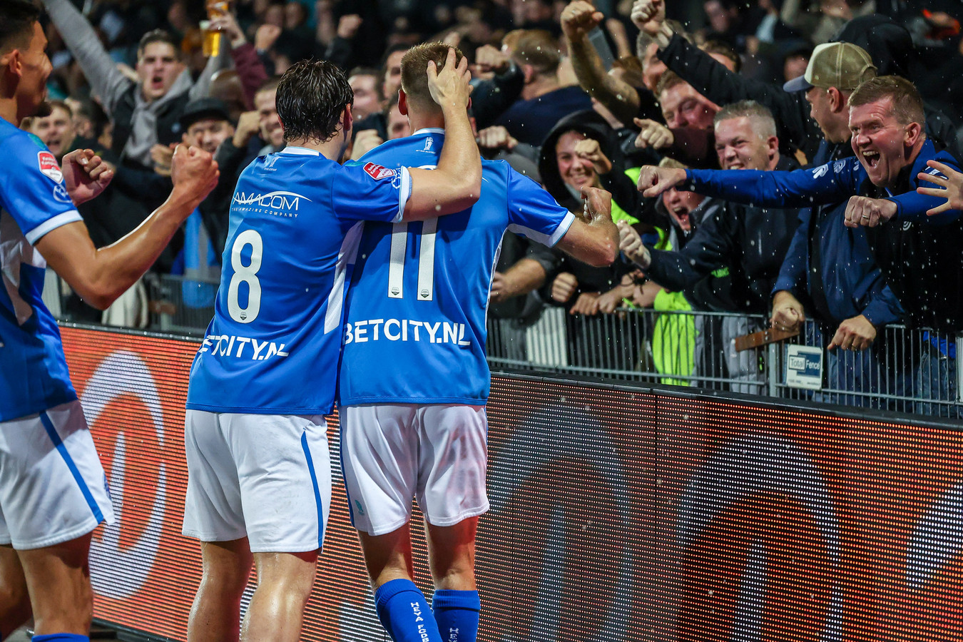 FC Den Bosch maakt het onnodig spannend, maar wint verdiend van NAC ...