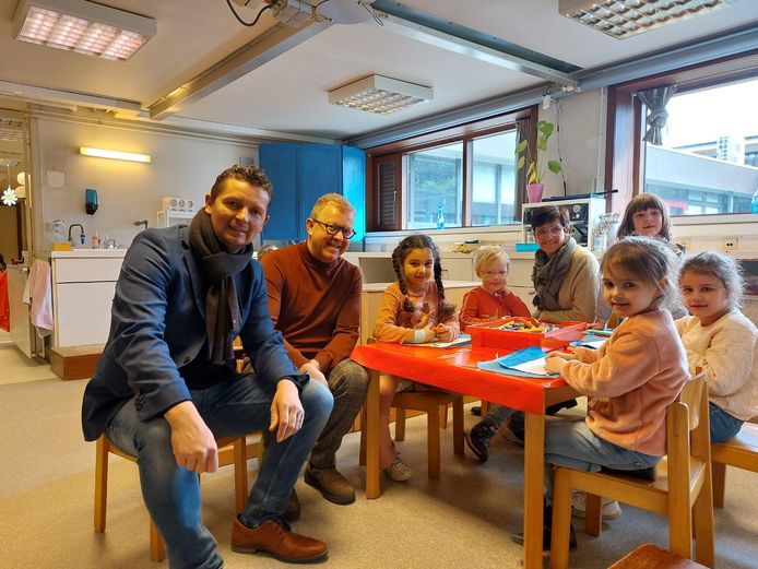 Kleuters GBS Evergem vinden tijdens verbouwingen tijdelijk onderdak in ...